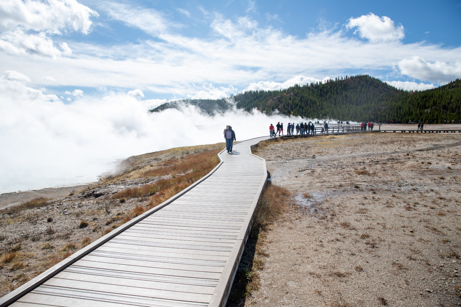Visiting Yellowstone in September (Weather, Crowds, and Wildlife)